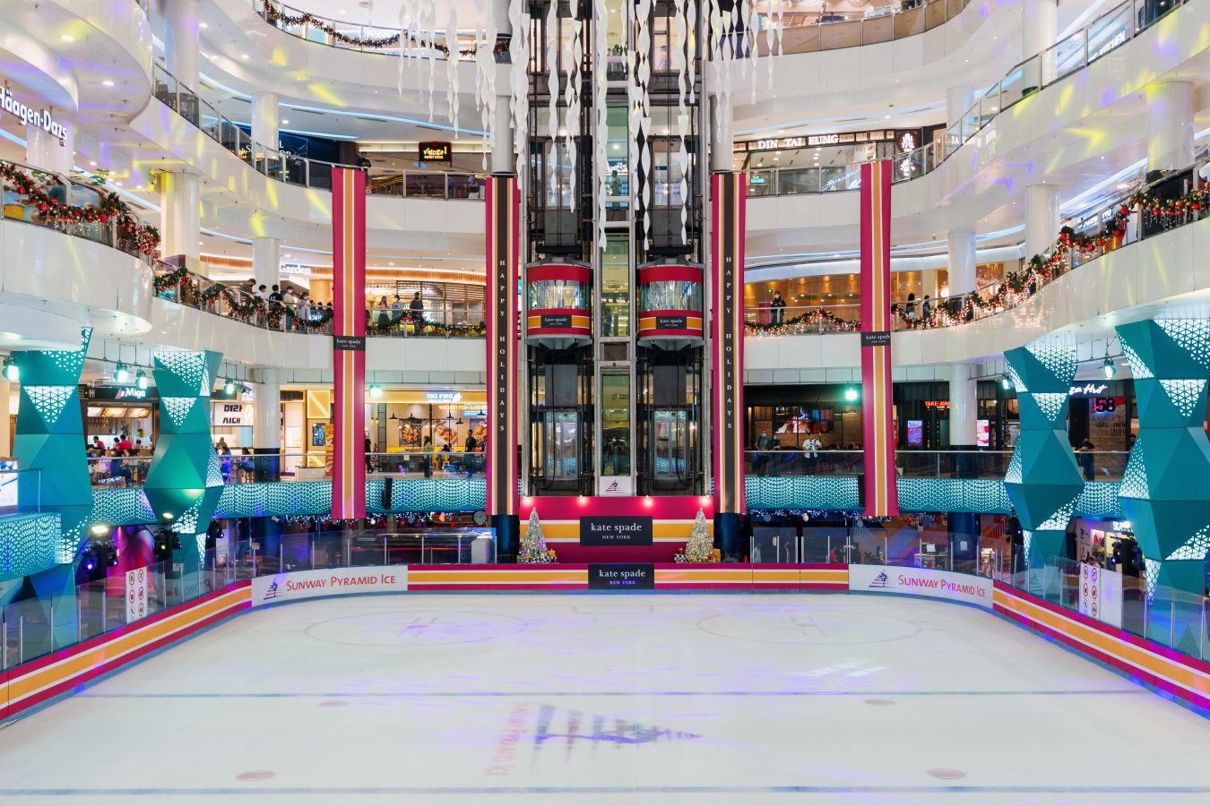 Kate Spade turns up this festive season with candy bar-inspired pop-up