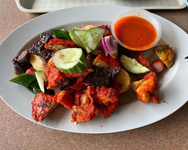 Here's where you can eat the best Indian rojak in Singapore