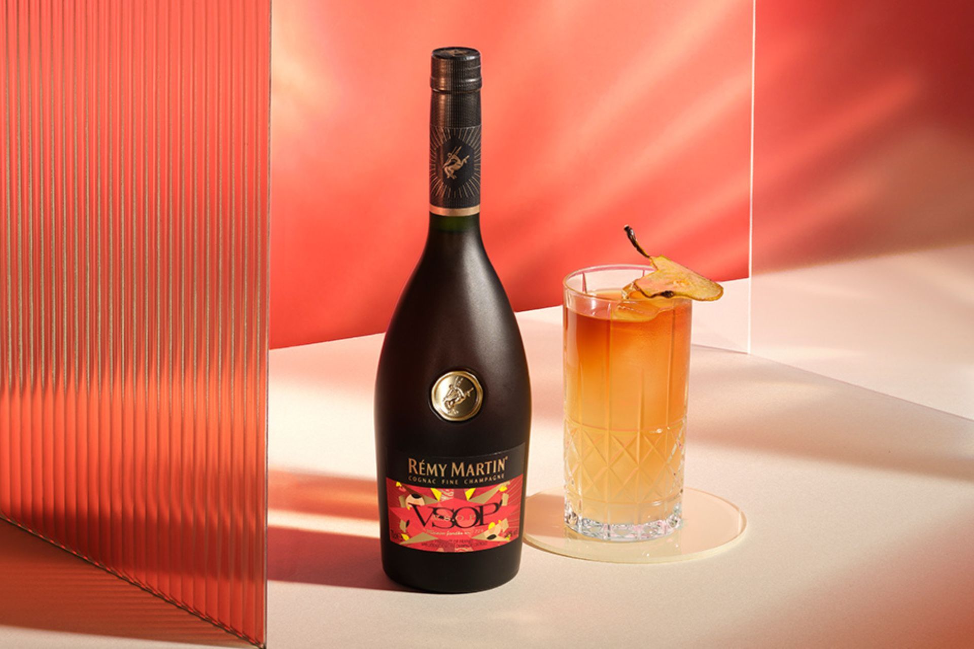 Rémy Martin takes you on an aromatic journey with the Harmonia Series