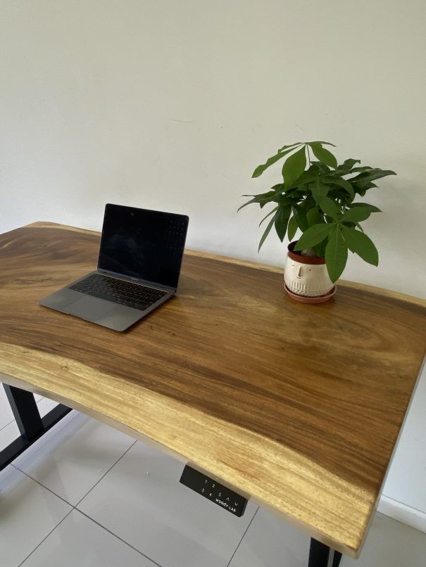 Review: The Suar, Woody Lab’s gorgeous hardwood standing desk