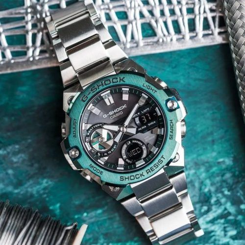 Cartier combines finesse with power in the new Clash [Un]Limited watch