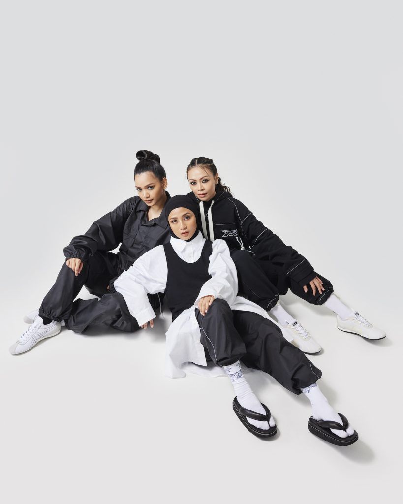 The girls of De Fam redefine the rules of minimalism with Onitsuka Tiger