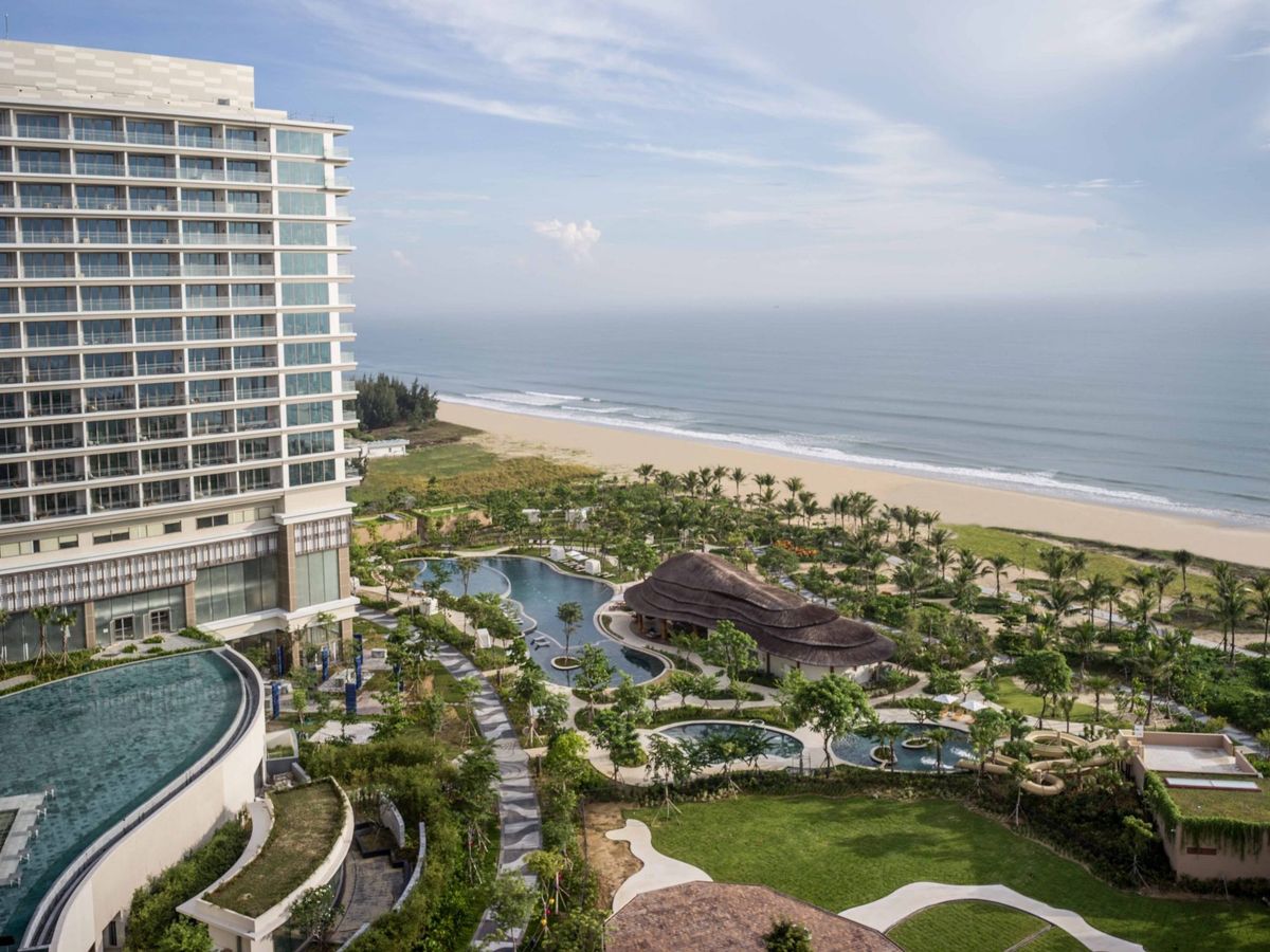 Beach Resort Hotel THE PALMS HOTEL & SPA $149 ($̶2̶4̶4̶) Updated