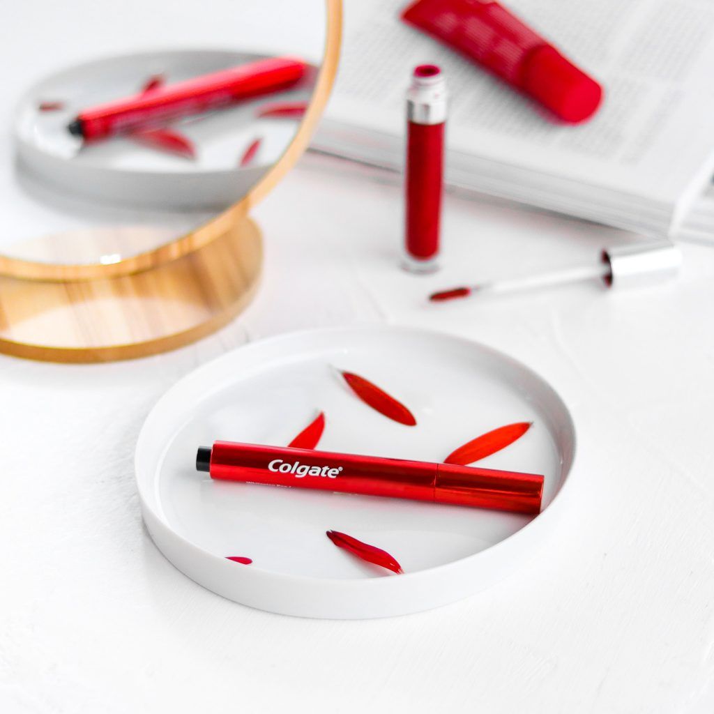 Smile bigger and brighter with the must-have Colgate Optic White O2