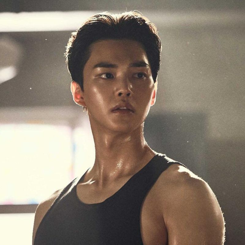 Top K-dramas of the 'son of Netflix' Song Kang