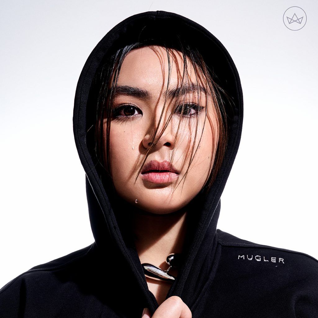 For Queenie Ting Kung Ni, the discus throw is a poised balancing act