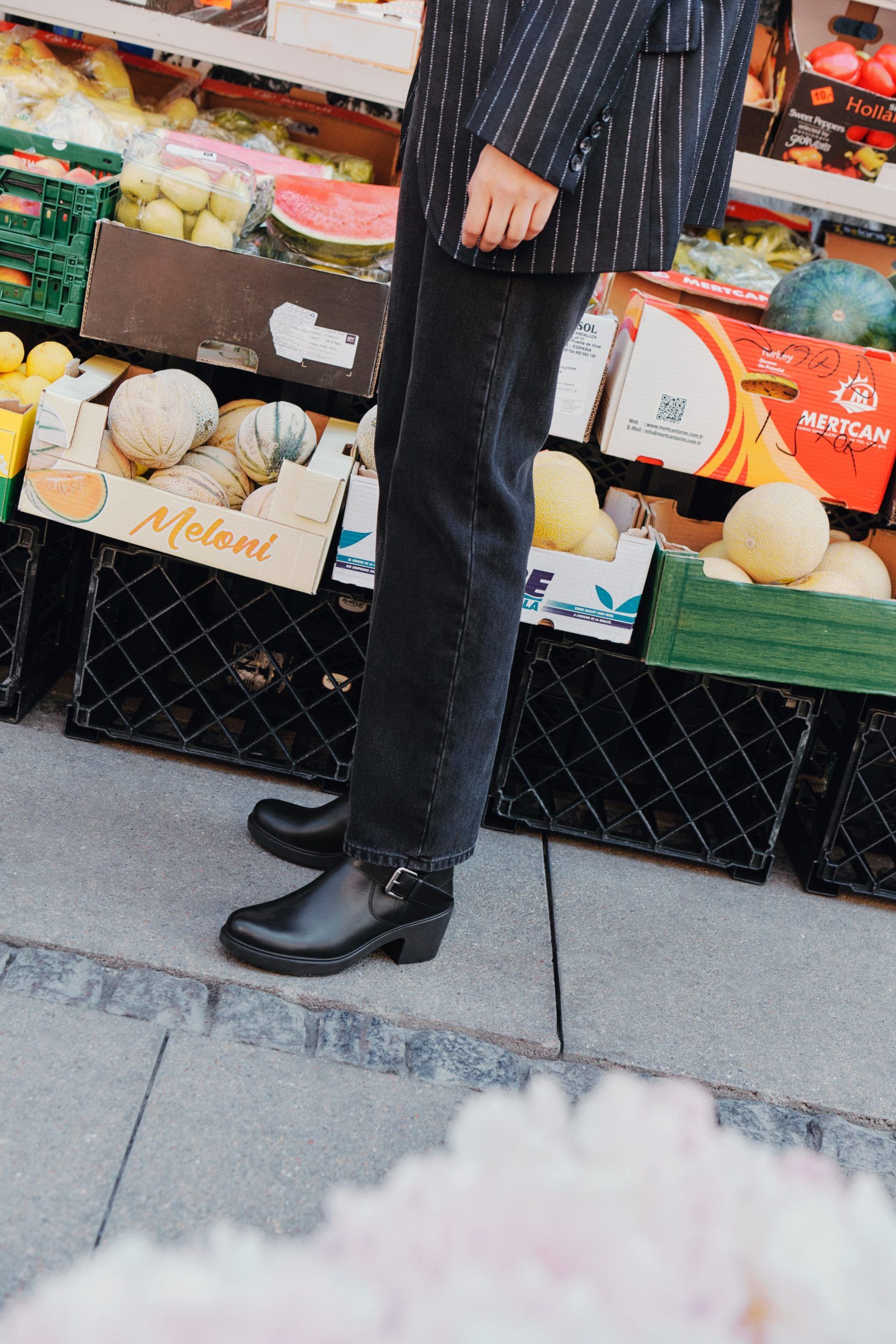 With the ECCO Sculpted & Metropole collections, dress it up in comfort