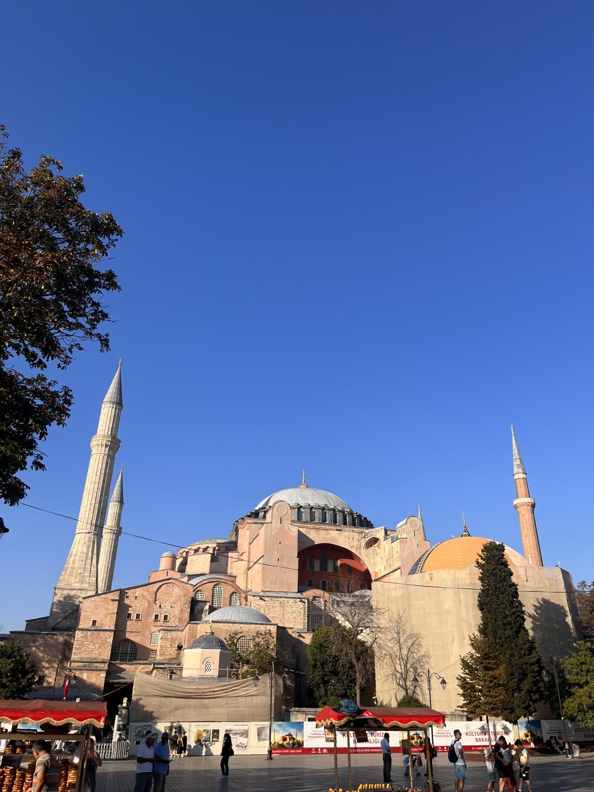 The city of Istanbul, Türkiye through the eyes of a single millennial woman