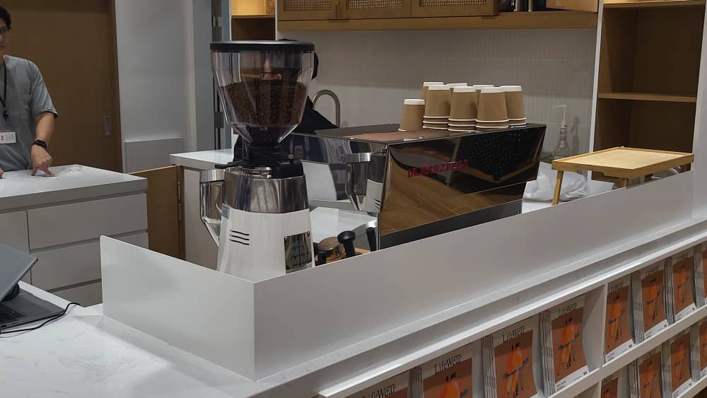 Your first look at the debut of Uniqlo Coffee in Malaysia, with prices