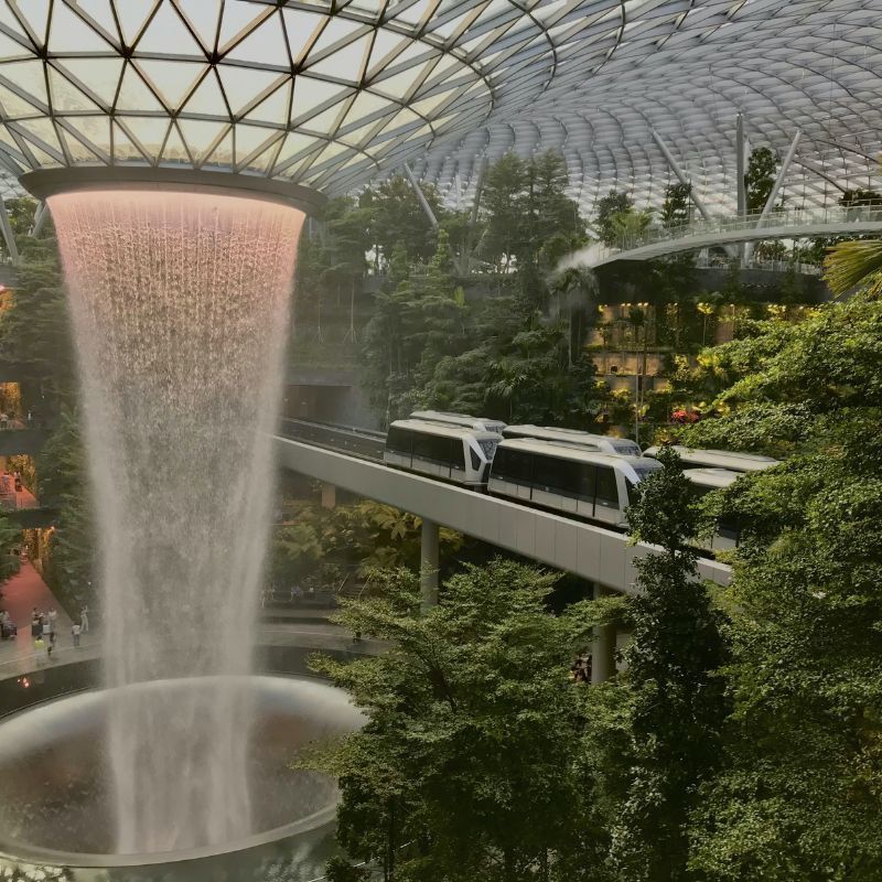 Here's your ultimate guide to Singapore's public transportation