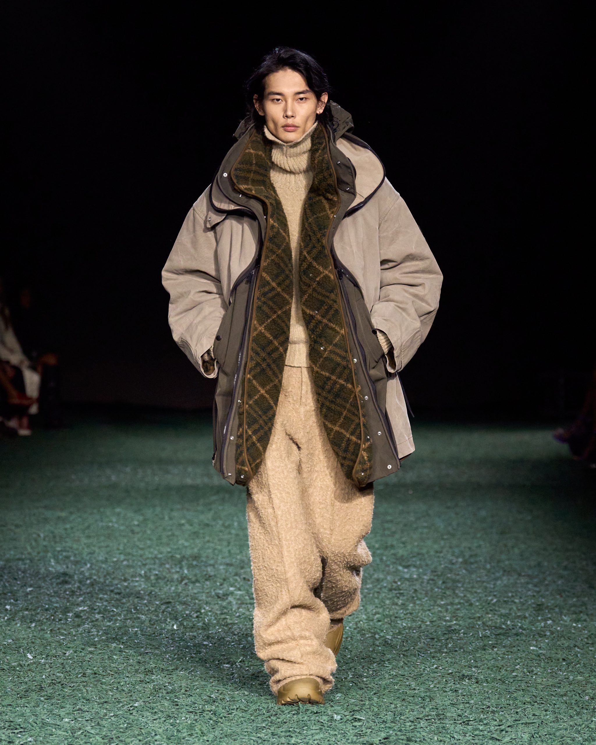 Burberry Winter 2024 reflects the British landscape in creative fashion