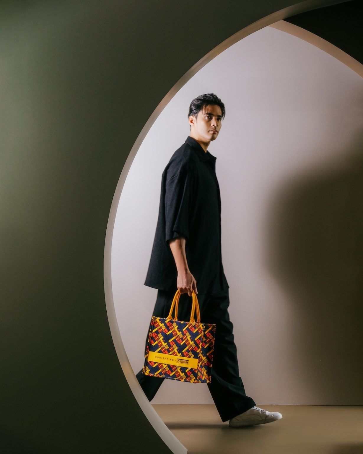 Fashion Obsessions: Updates from Longchamp, Delvaux and more