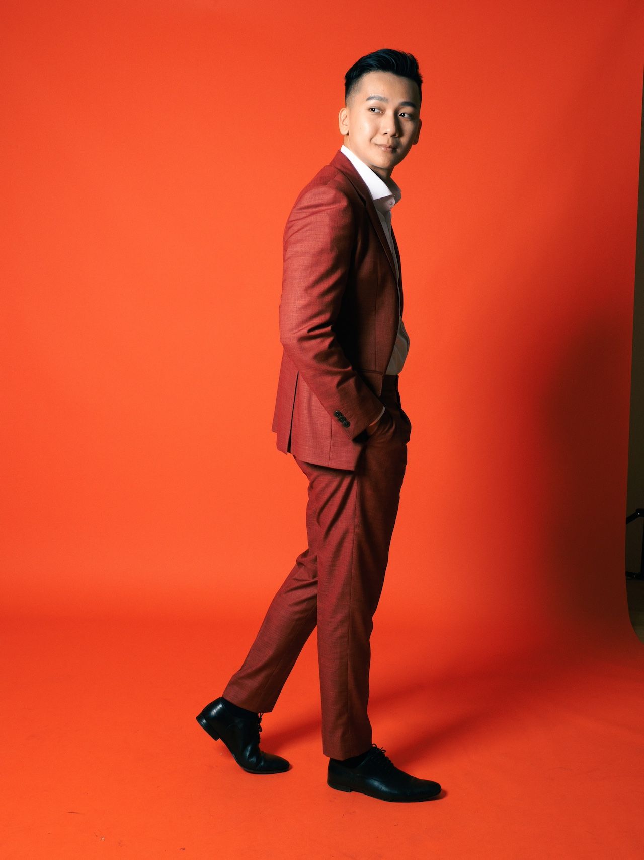 Barry Keoghan joins the Burberry family, Fendi introduces the Flip bag ...