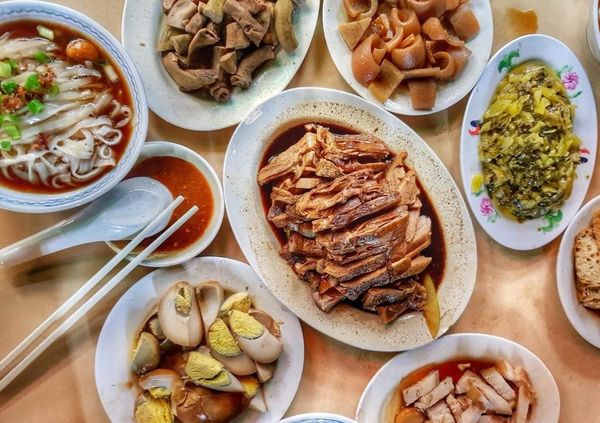 Where to find the best pad krapow in Bangkok