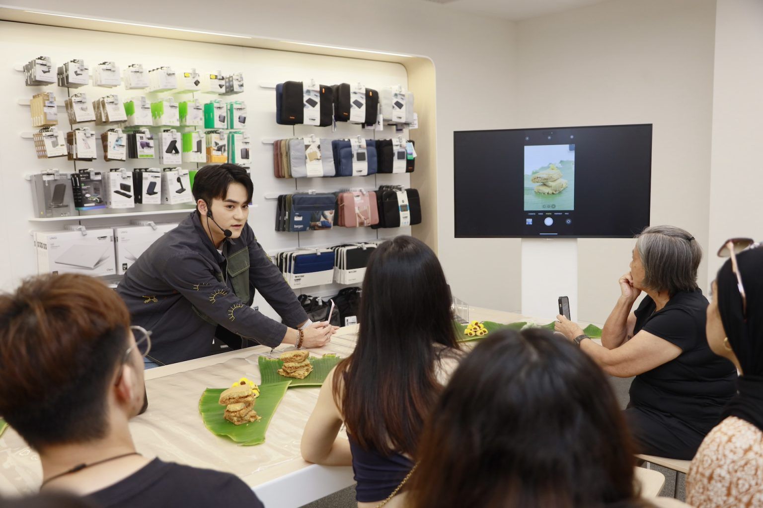Machines' fifth Apple Premium Partner store opens in Suria KLCC