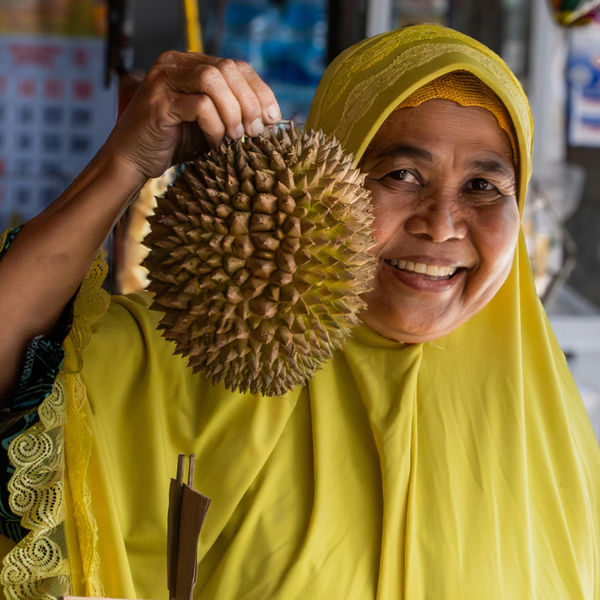 9 best hawker stalls for delicious braised duck rice in Singapore