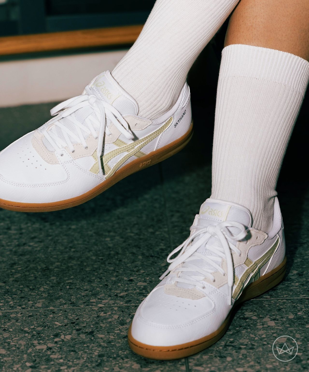 30 years later, ASICS brings back the SKYHAND™ OG sneakers for its ...