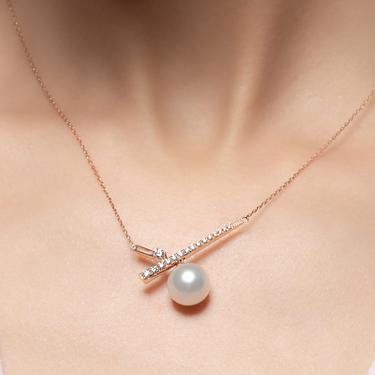 Le Lumiere keeps shining through with 'The Art of Adornment'