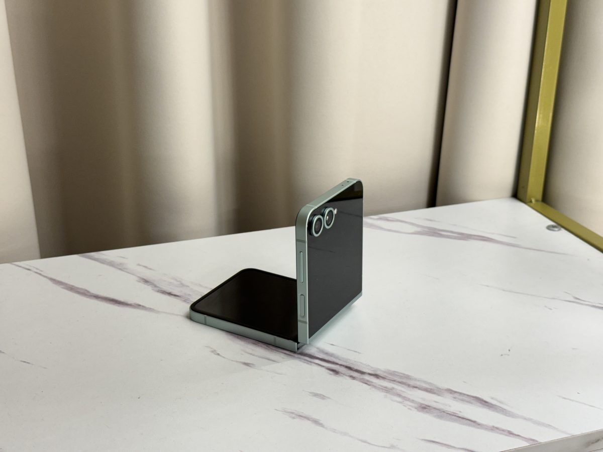 A first look at the Samsung Galaxy Z Flip 6