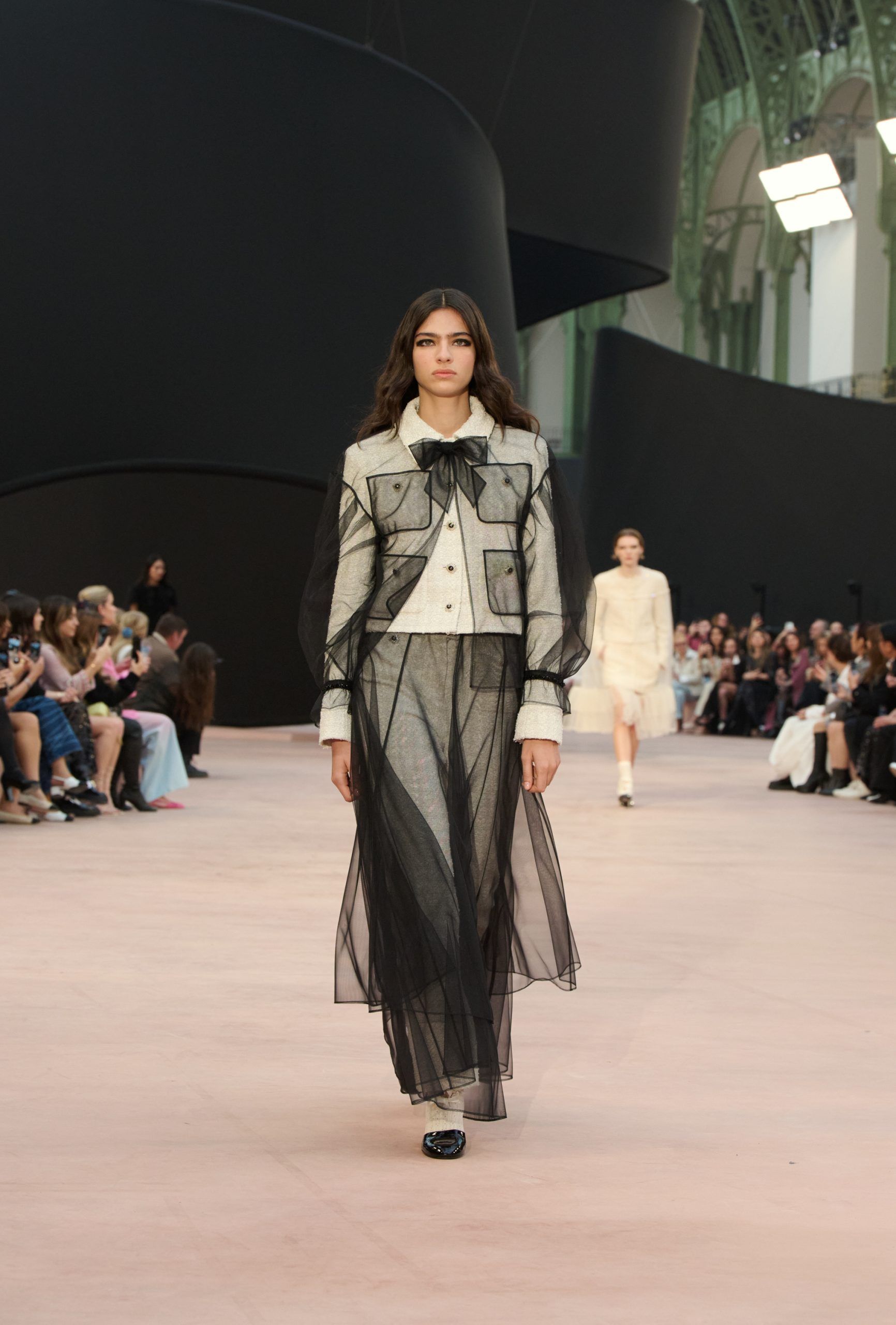 9 Best Looks: CHANEL Fall Winter 2025 is a fairytale of House DNA