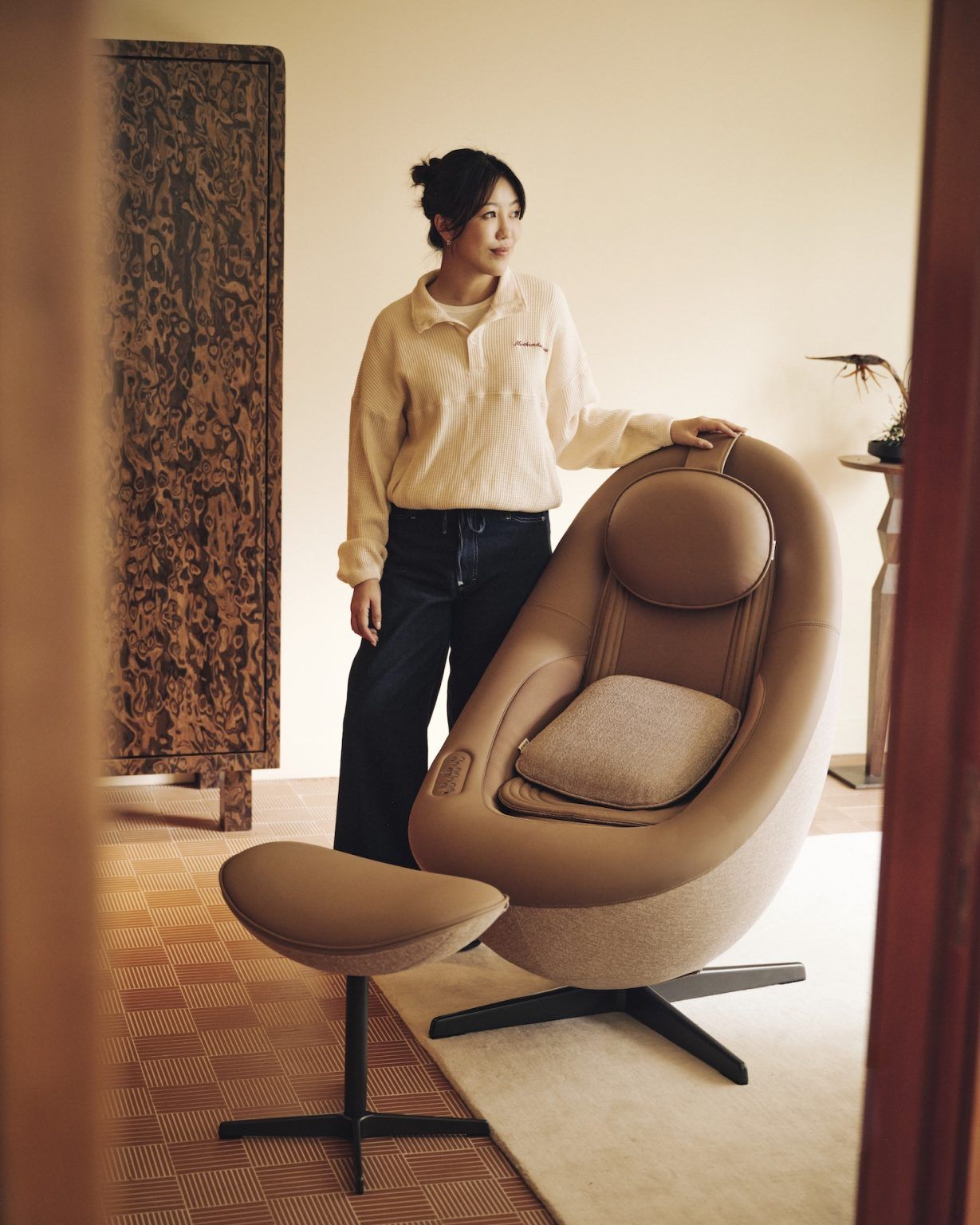 Coway PEBBLE is more than a massage chair, it’s a decor game changer