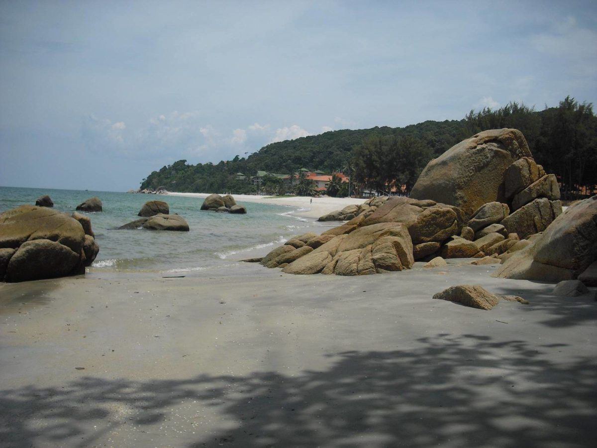 Where to go in Kuantan: beaches, waterfalls, culture, and nature