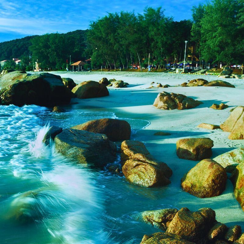 Where to go in Kuantan: beaches, waterfalls, culture, and nature