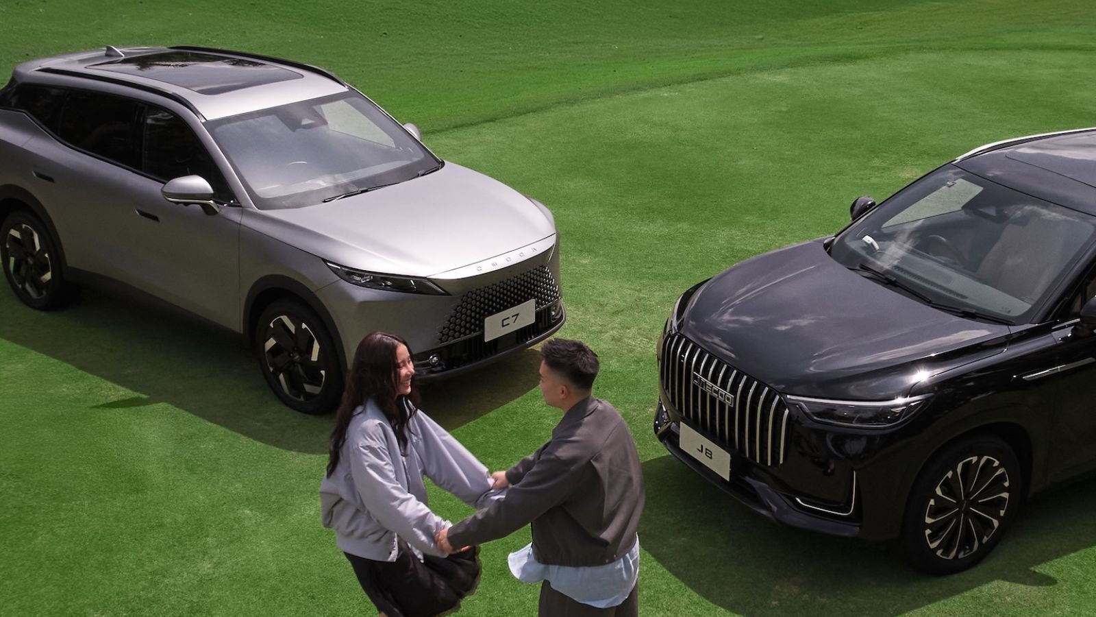 A sneak peek of OMODA ꟾ JAECOO’s latest OMODA C7 and JAECOO J8