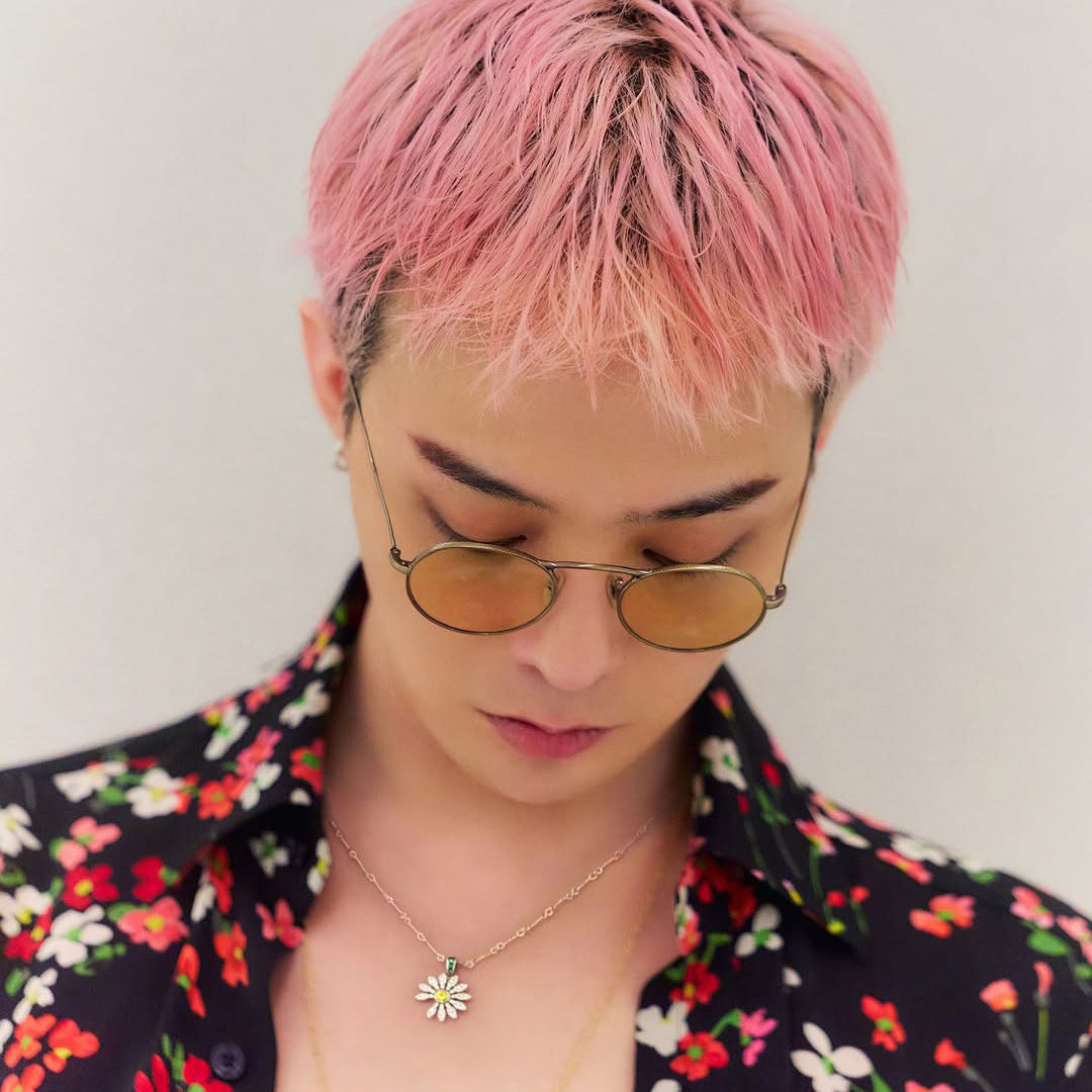 G-Dragon Debuts PEACEMINUSONE Jacob & Co. Pendant | LSA KL