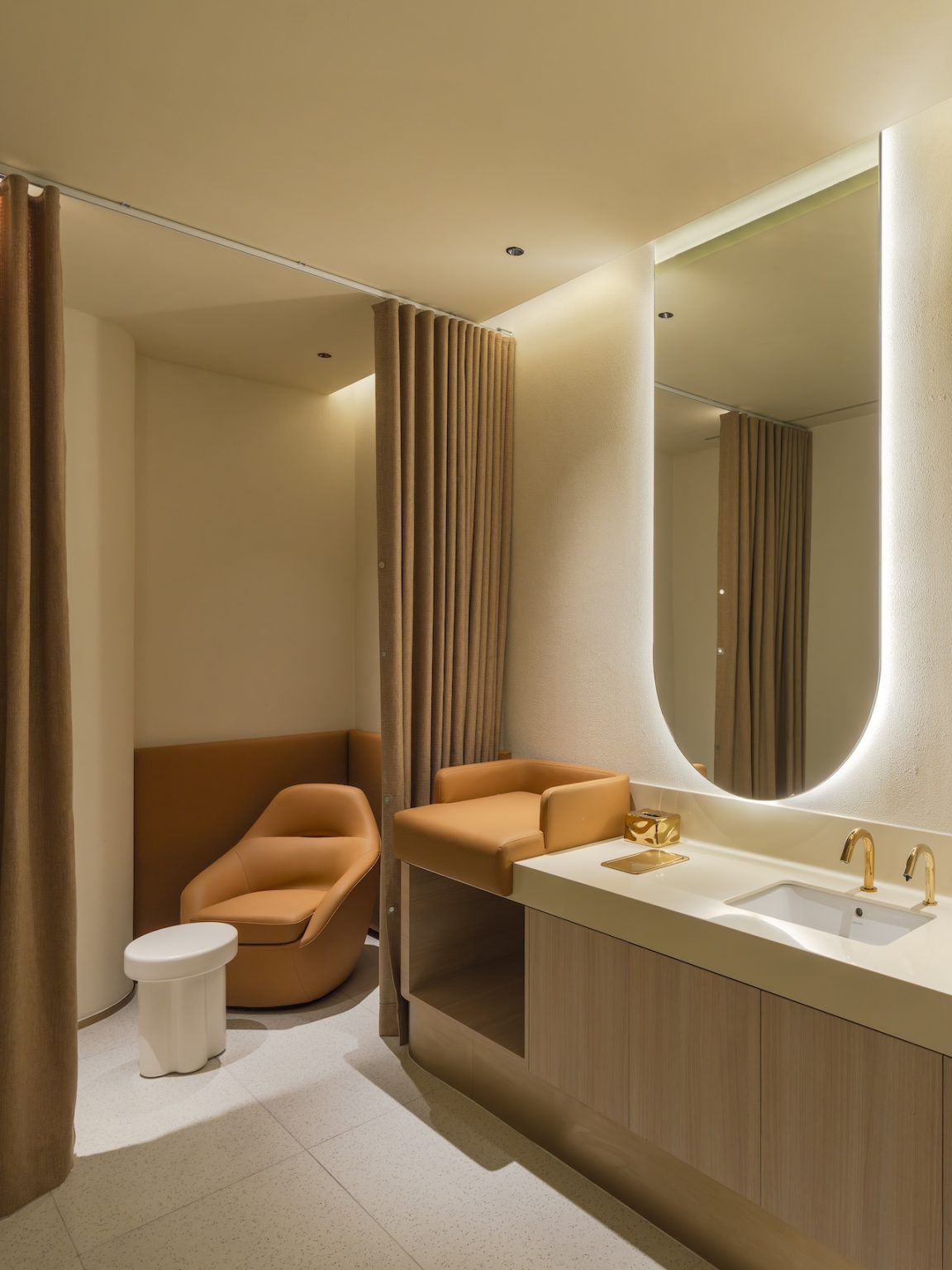 Find refinement in the Premium Lounge at The Exchange TRX