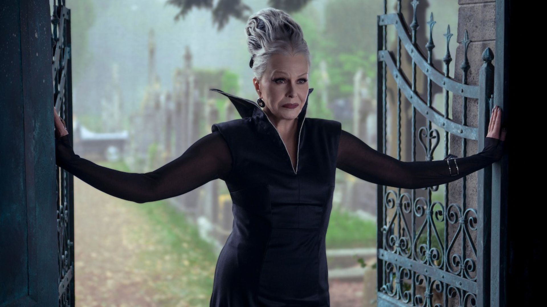 Get to know the family members of Wednesday Addams | LSA Malaysia