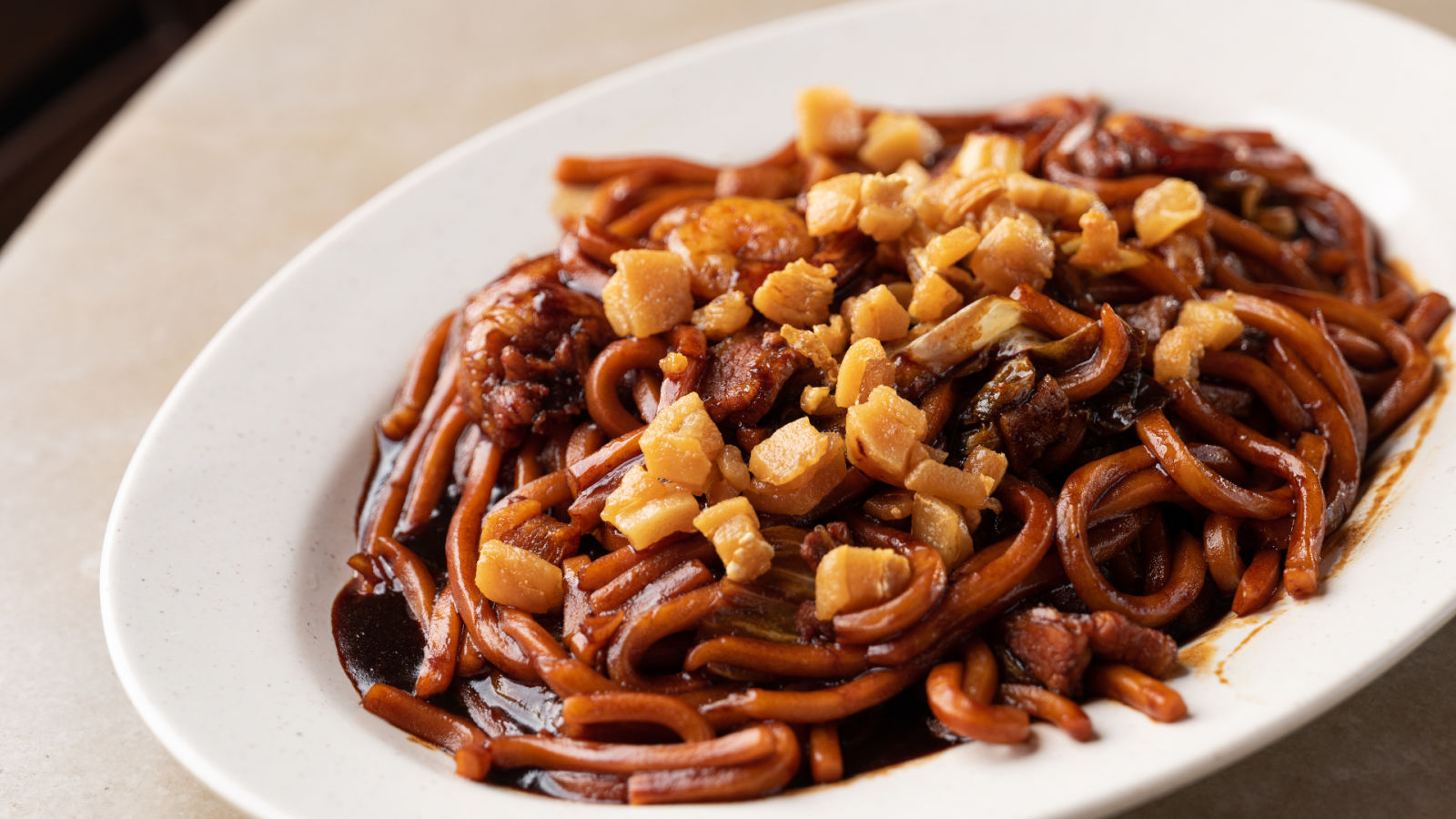 A local’s guide to 10 of the best Hokkien mee in KL and PJ | LSA Malaysia