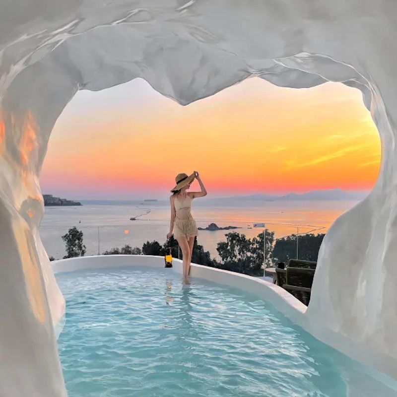 A guide to WEAVE, lifestyle destination at Resorts World Sentosa | LSA KL