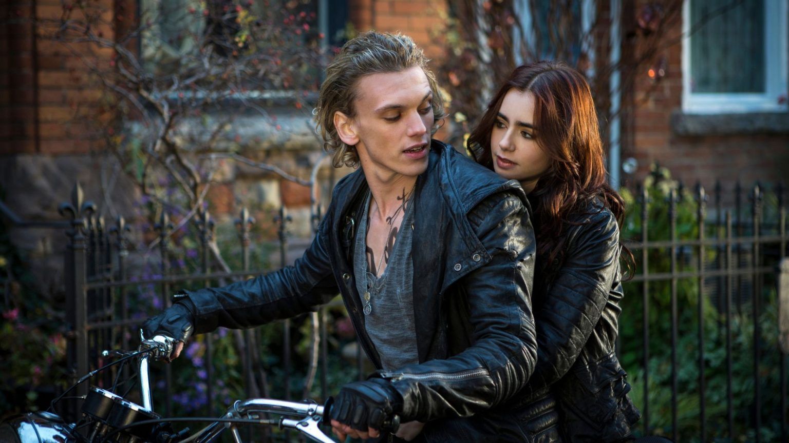 Who is Jamie Campbell Bower? Meet the ‘Stranger Things’ actor who ...