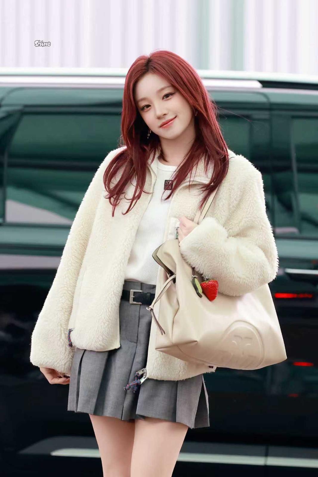 Watch Song Yuqi at Tory Burch Fall/Winter 2026 livestream here