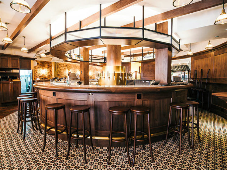 10 best bars in Chinatown to celebrate the weekend at