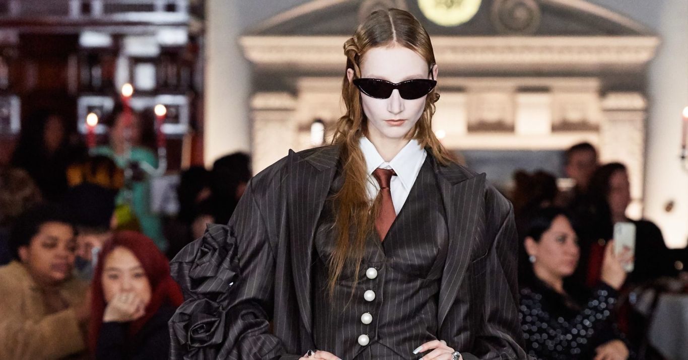 How to wear ties, 2020's unexpected fashion trend for women
