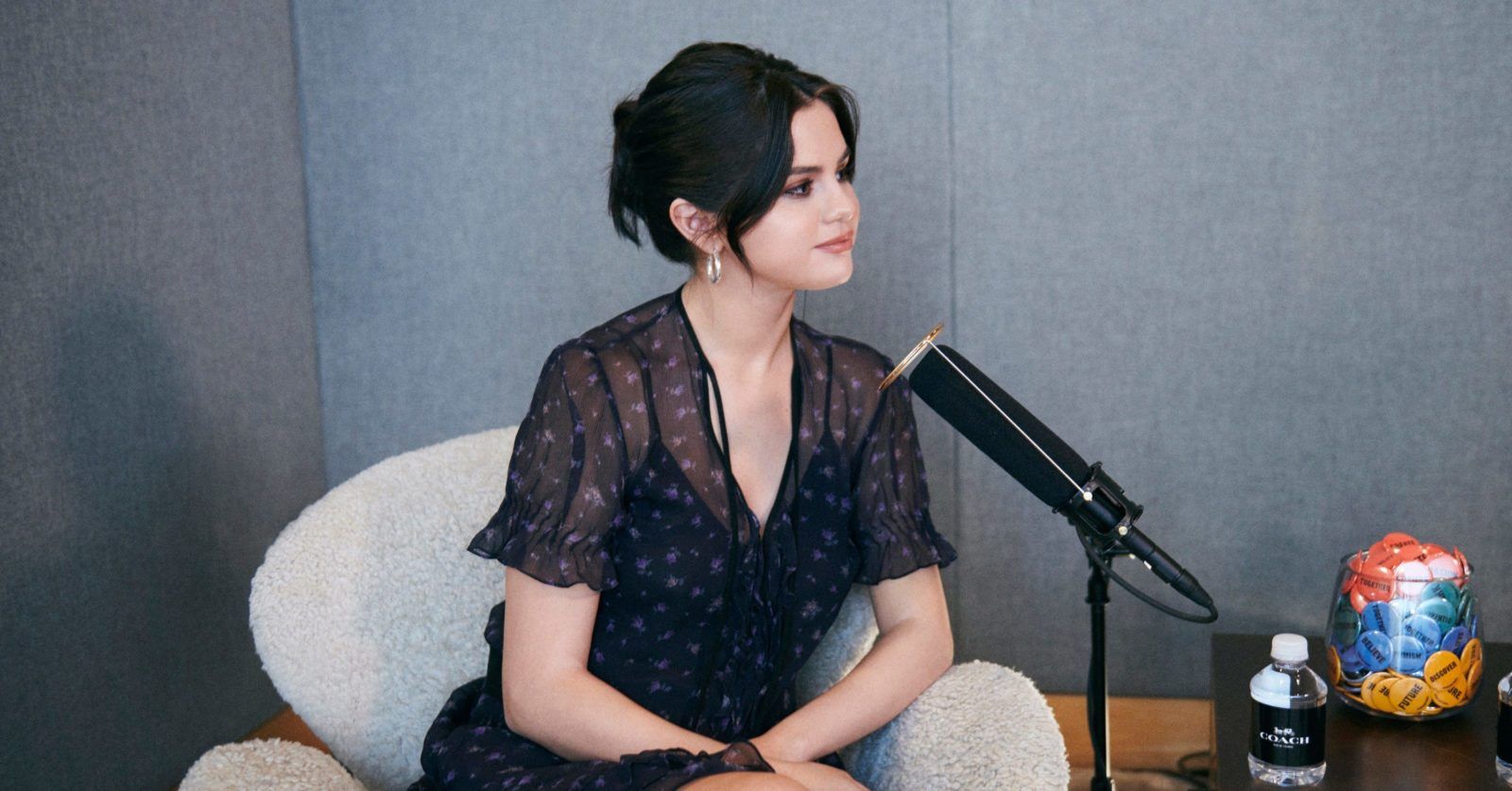 8 best fashion podcasts to listen to now