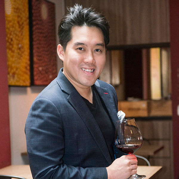 A sommelier shares top tips for learning how to taste wines