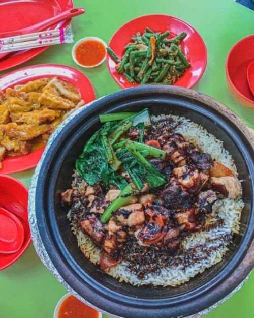 Here's where to find the best claypot rice in Singapore