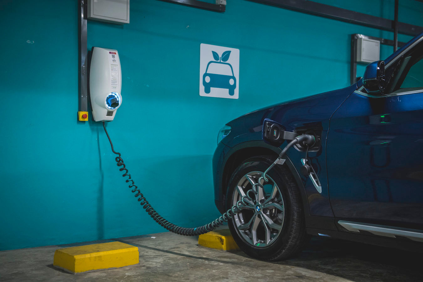 BMW leads the electric revolution with its luxurious and highly ...