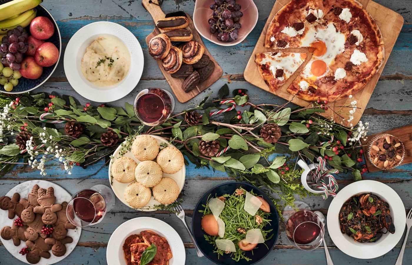 Q&A: How to host the perfect Christmas party according to private ...