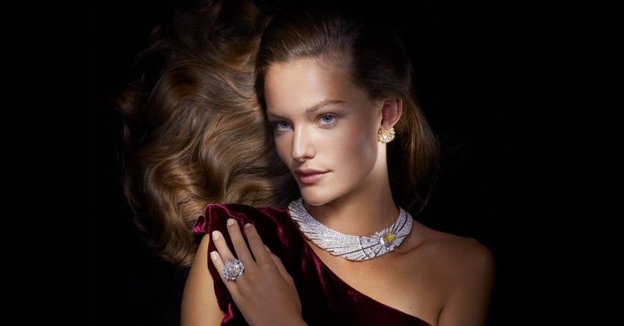 Van Cleef & Arpels looks to the stars for its cosmic high jewellery ...