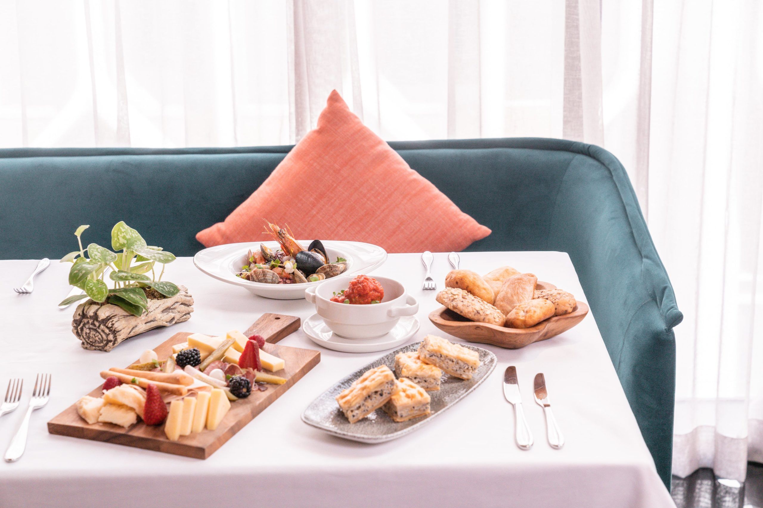 All the Easter 2021 dining specials you need to dig into