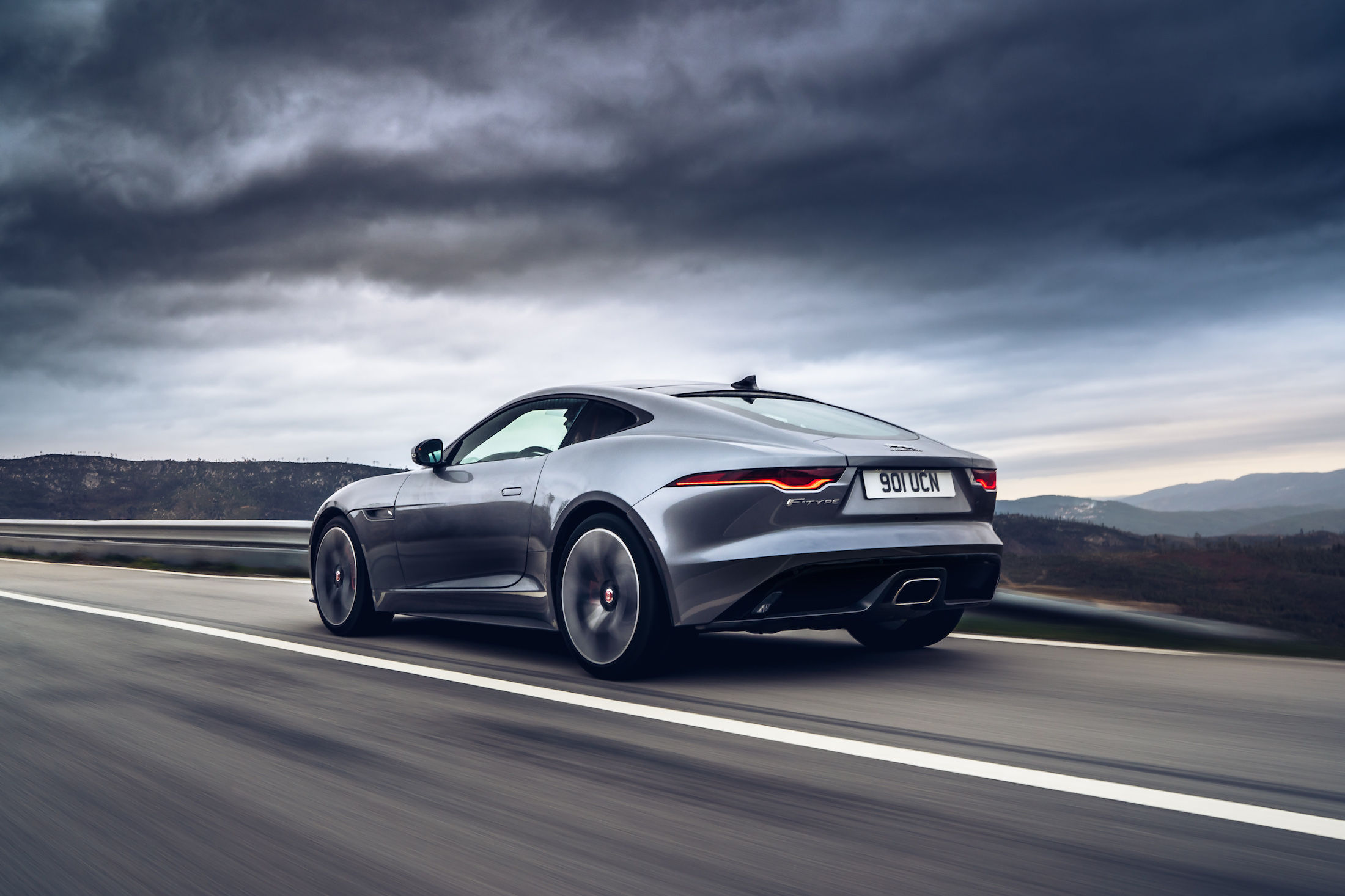 Review: the 2021 Jaguar F-Type coupé is big on luxury and performance