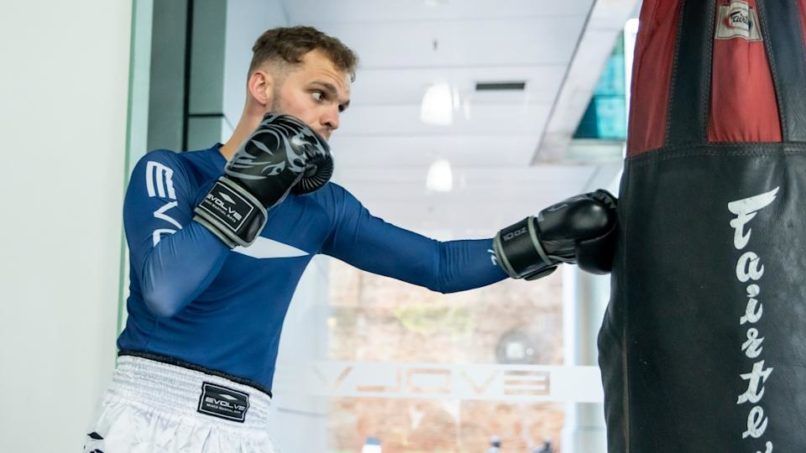 Evolve MMA's Daniel McGowan on 5 Muay Thai moves for stronger core