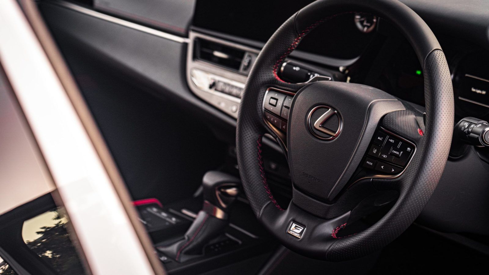 The Lexus ES 250 line-up features a new F Sport variant