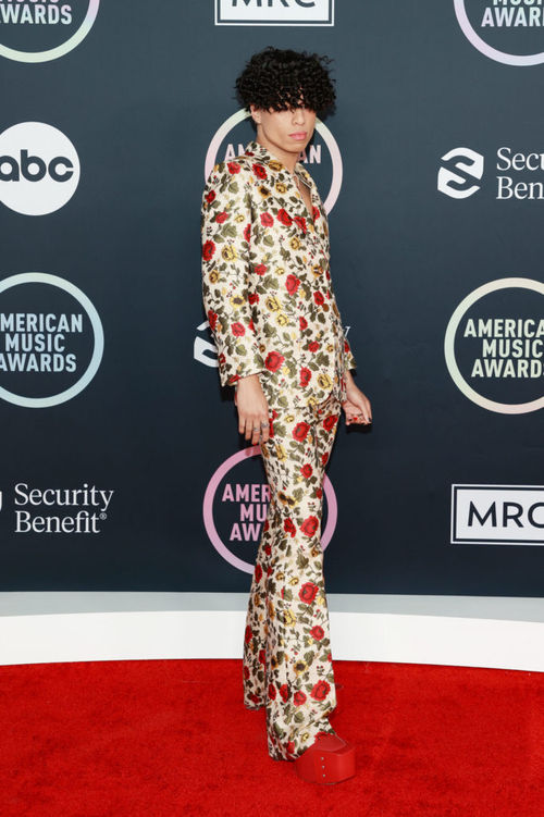 Gallery: The best looks from the 2021 American Music Awards (AMAs)