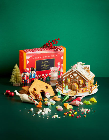 9 decadent desserts to lust over in Singapore this Christmas