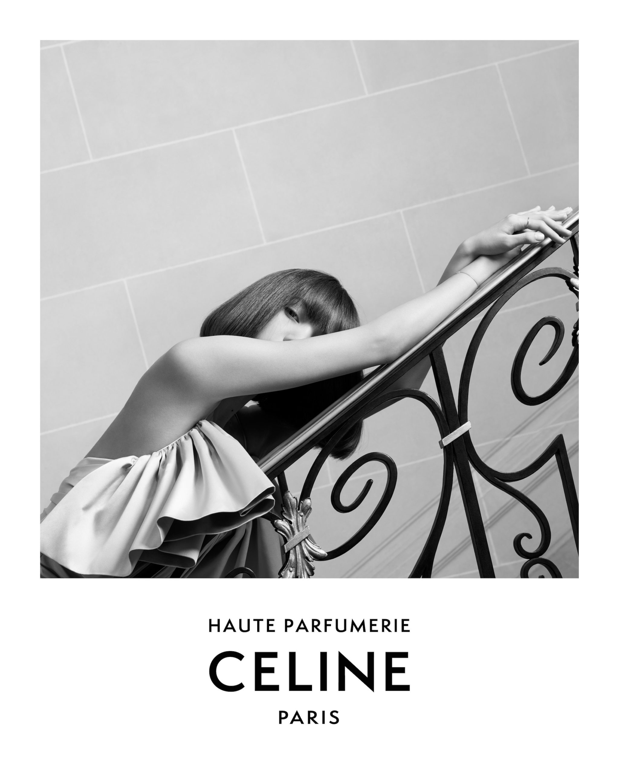 What will Lisa wear next? Find out at the Celine fashion show today